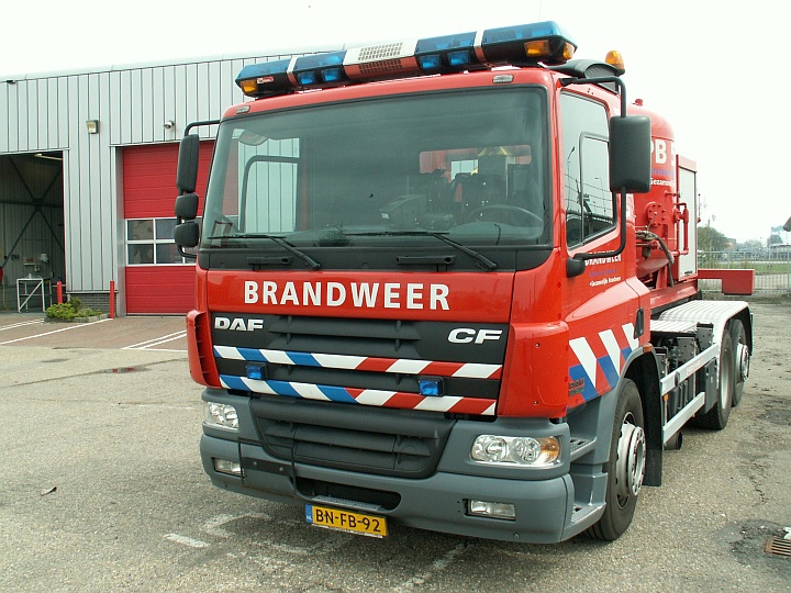 Fire Engines Photos - DAF CF FFN75.310CE380