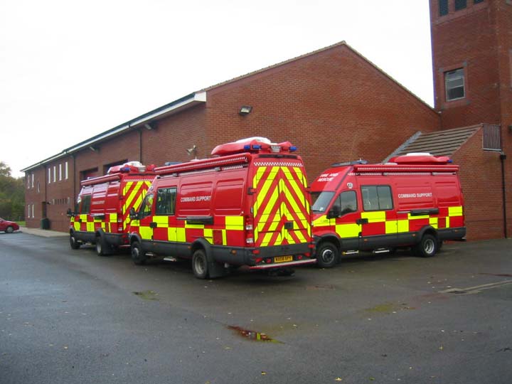 Fire Engines Photos - Command Support Units at Huntington FS York