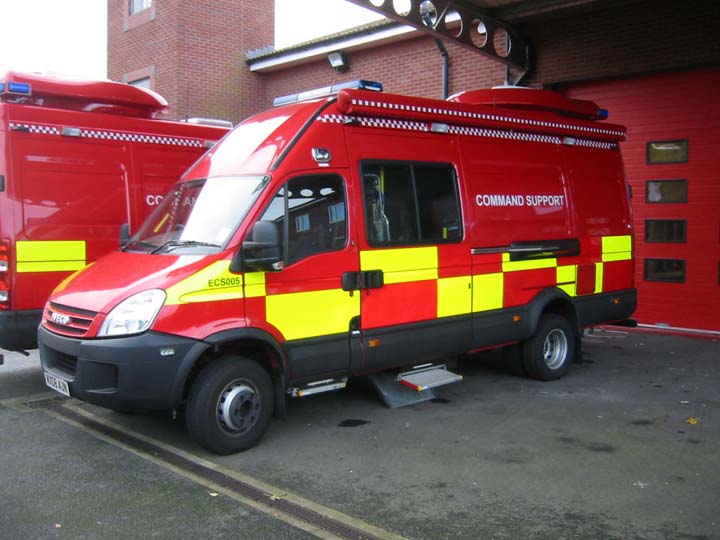 Fire Engines Photos - Command Support Units Iveco Huntington FS York
