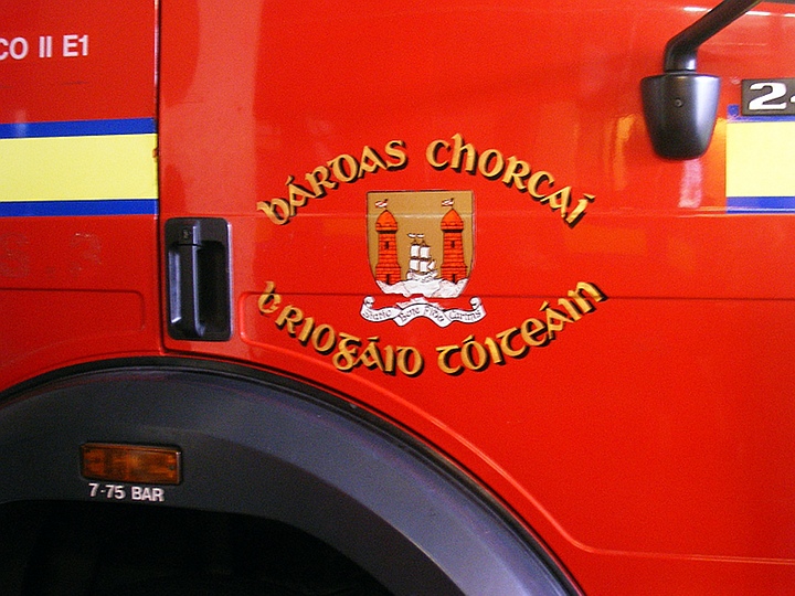 Fire Engines Photos - Cork City Fire Brigade - Simon Snorkel