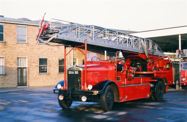 Fire Engines Photos - Dennis Merryweather TL---GXA95