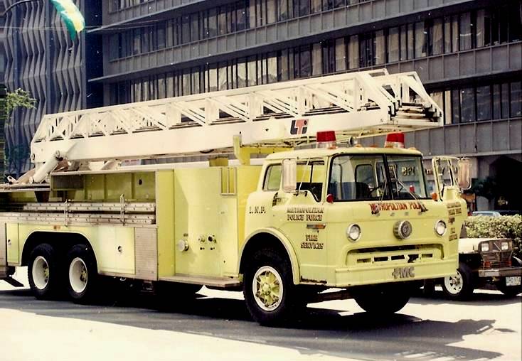Fire Engines Photos - Manilla Fire department 1991 GMC-FMC Ladder