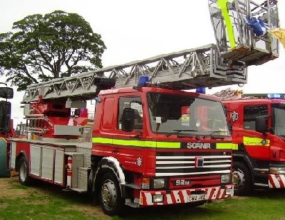 Fire Engines Photos - C812JGB SFR Preserved TL