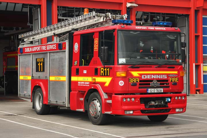 Fire Engines Photos - Dublin Airport Authority Fire Service Dennis R11