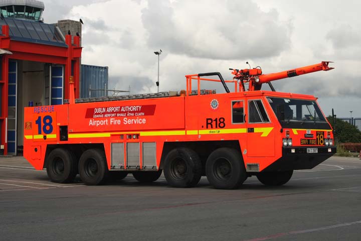 Fire Engines Photos - Dublin Airport Authority Fire Service Timoney R18