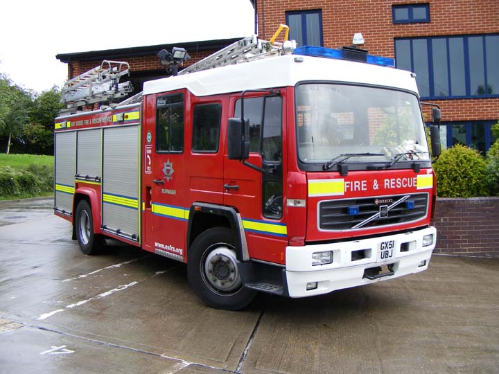 Fire Engines Photos - East Sussex FRS Volvo Saxon Burwash Fire Station