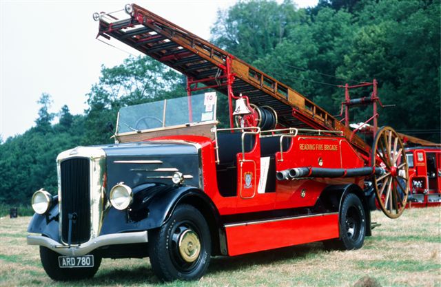 Fire Engines Photos - DENNIS ARD780 Pump Escape