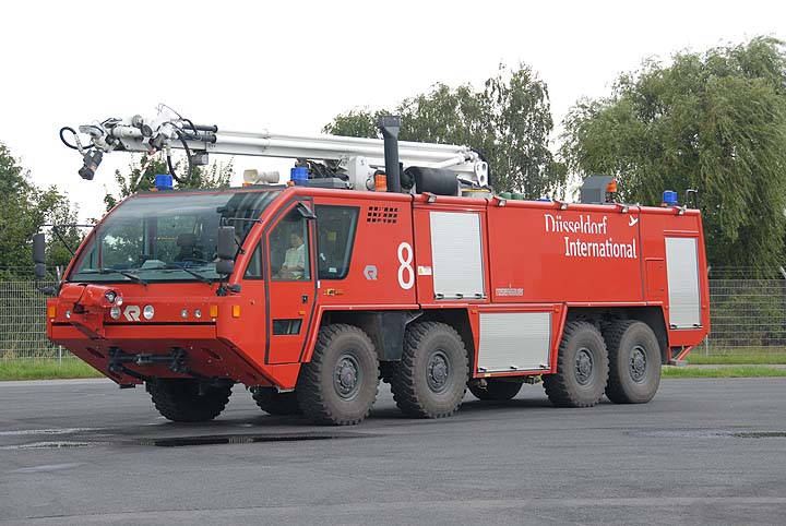 Fire Engines Photos - Düsseldorf Airport MAN/Rosenbauer Crashtender