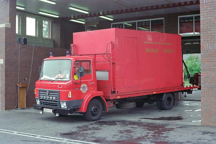 Fire Engines Photos - Tyne and Wear's Fire brigade Salvage tender