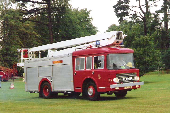 Fire Engines Photos - 1973 ERF 84PS/Jennings/Simon 50ft Pump-HP.