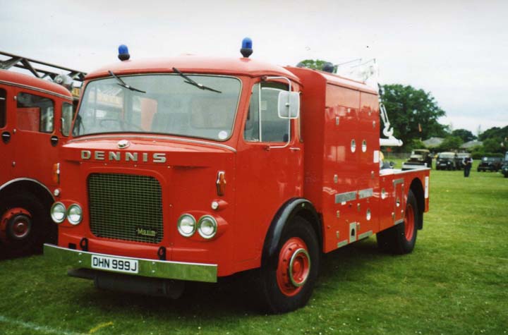 Fire Engines Photos - Dennis Heavy Rescue Durham County Fire Service