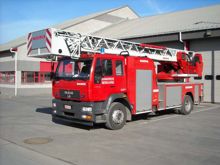 Fire Engines Photos - Brandweer Middelkerke MAN Magirus TL