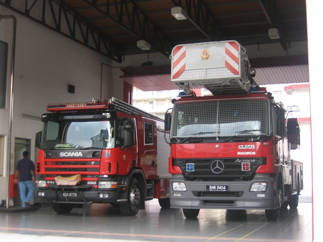 Fire Engines Photos - Malaysia - line up