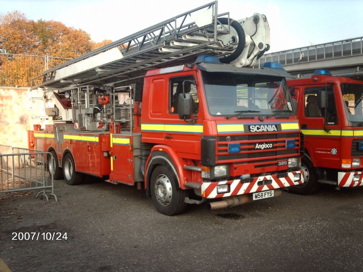 Fire Engines Photos - Scania ALP Stathclyde Fire Rescue