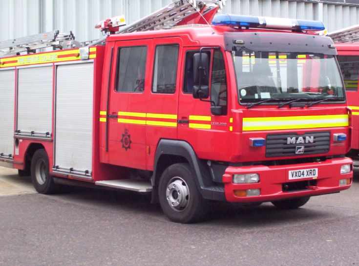Fire Engines Photos - MAN pump Ladder Fire Service College