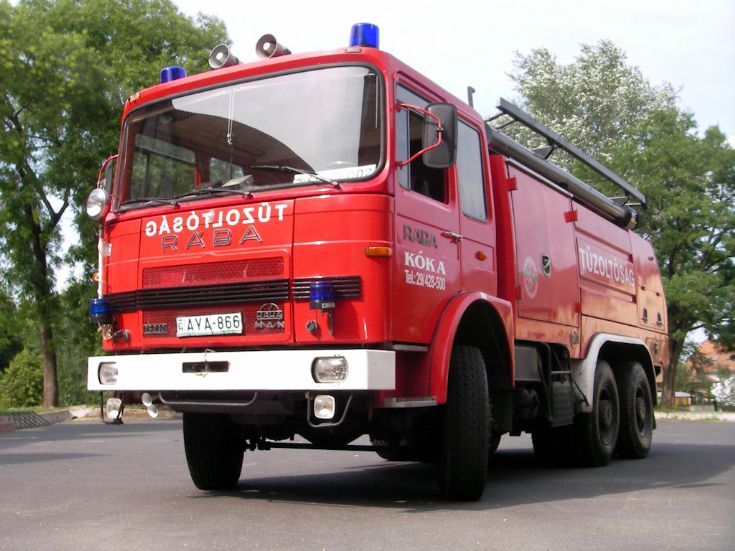 Fire Engines Photos - Koka Fire department Hungary Fire engine