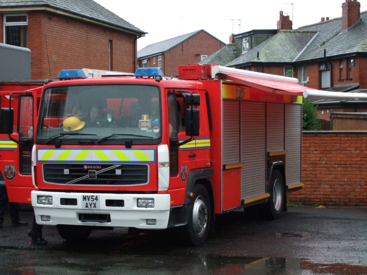 Fire Engines Photos - Volvo Saxon Rescue Tender Greater Manchester FRS