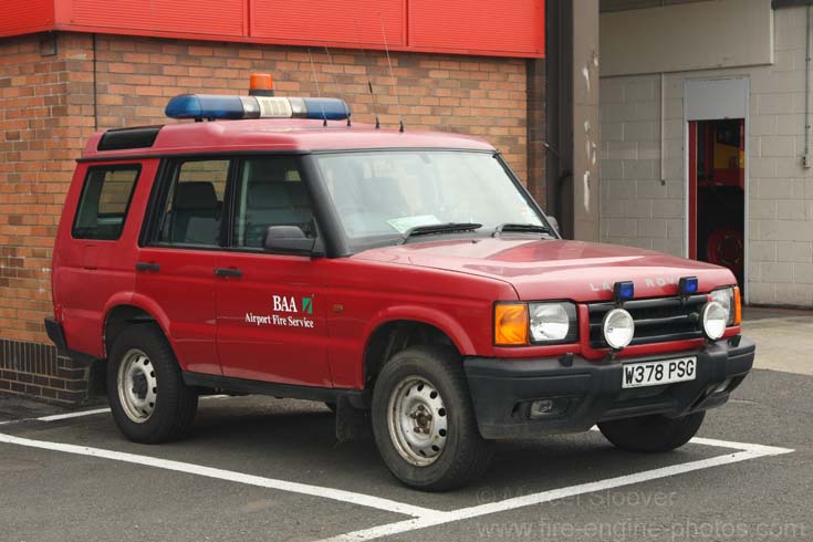 Fire Engines Photos - BAA Edinburgh Fire service Land Rover.