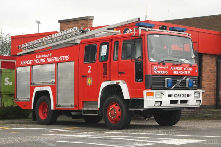 Fire Engines Photos - Airport Young Firefighters Edinburgh