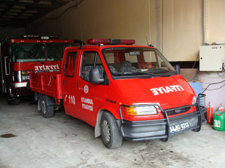 Fire Engines Photos - Istanbul Fire brigade Ford Transit All purpose