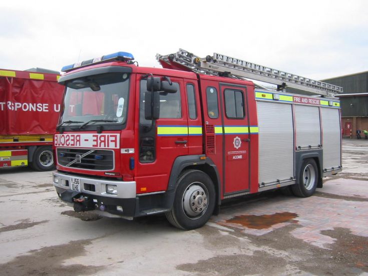 Fire Engines Photos - Volvo Rescue Pump North Yorkshire Fire and Rescue