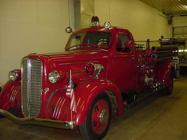 Fire Engines Photos - Wittenberg's ol' girl