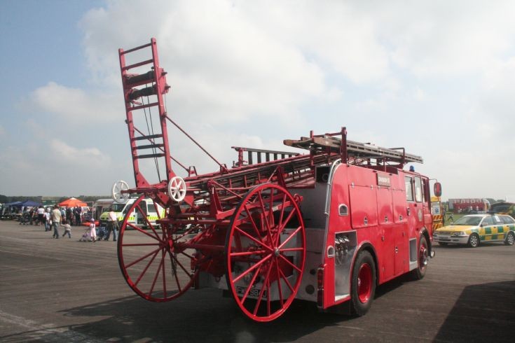 Fire Engines Photos - AEC Escape back