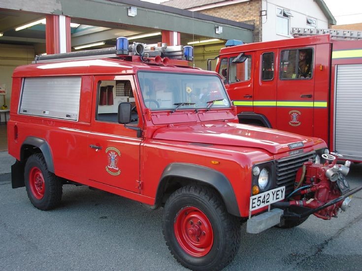 Fire Engines Photos - Nort Wales Fire service Land Rover