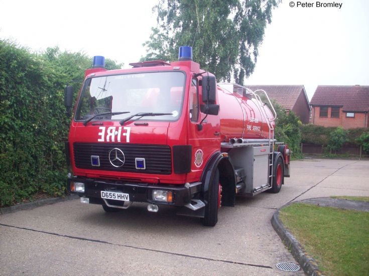 Fire Engines Photos - Suffolk Fire & Rescue Framlingham