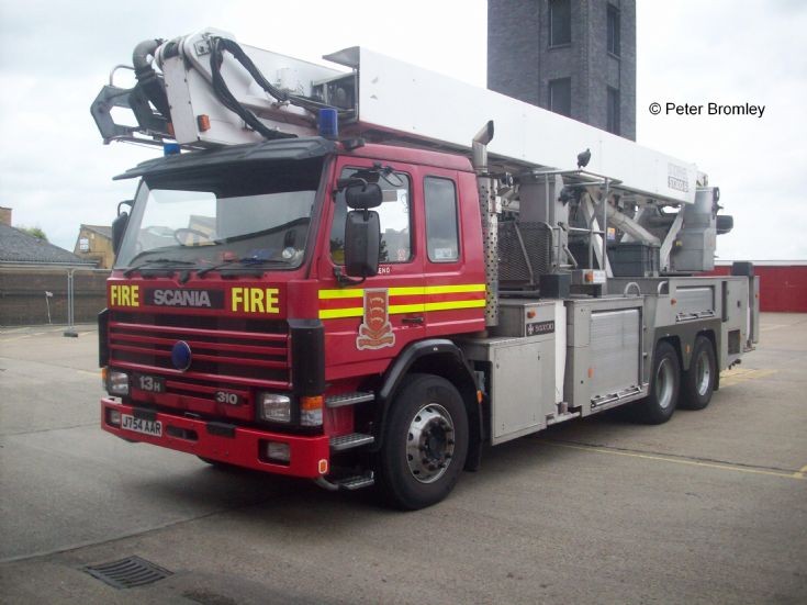 Fire Engines Photos - Essex County Fire & Rescue Southend ALP