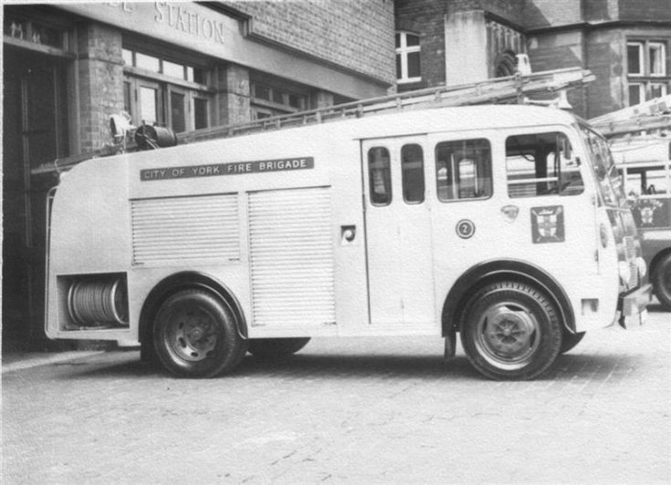 Fire Engines Photos - Bedford/HCB Angus WrT City of York Fire Brigade