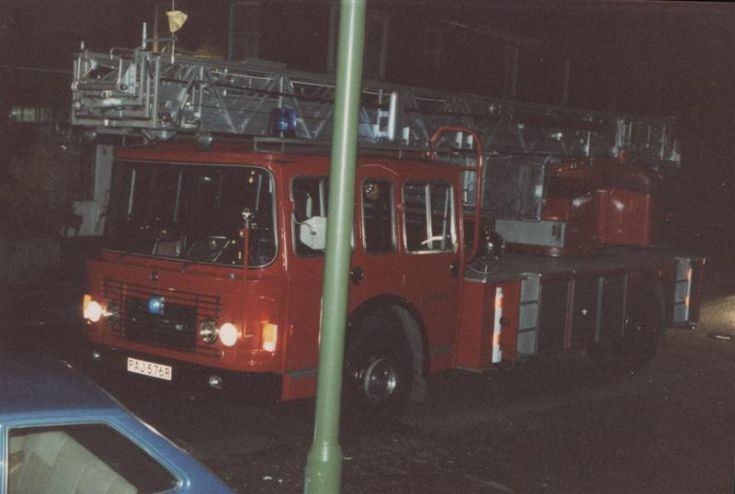 Fire Engines Photos - ERF/Metz TL North Yorkshire Fire Brigade