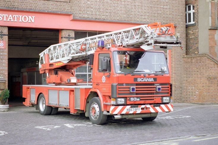 Fire Engines Photos - Scania Turntable ladder York