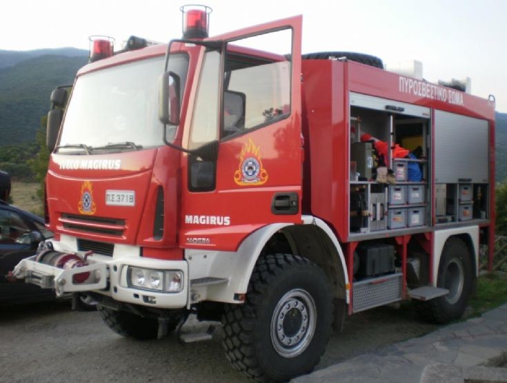 Fire Engines Photos - Greek Iveco Magirus 140E24