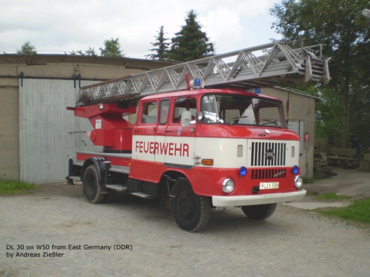 Fire Engines Photos - DL 30 IFA W50 East Germany
