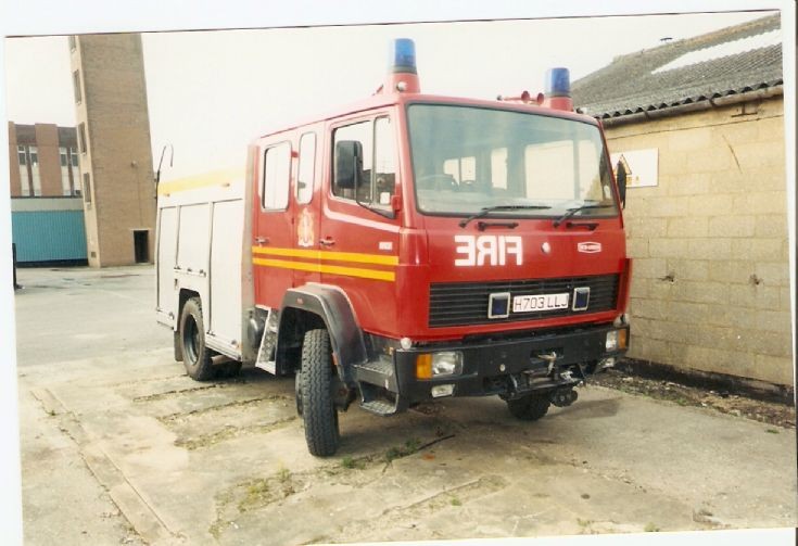 Fire Engines Photos - Dorset Fire Brigade Mercedes HCB Angus