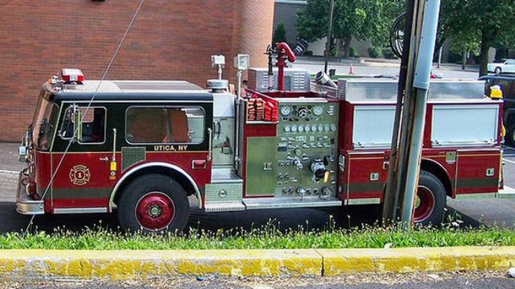 Fire Engines Photos - Engine 8 Utica Fire Department