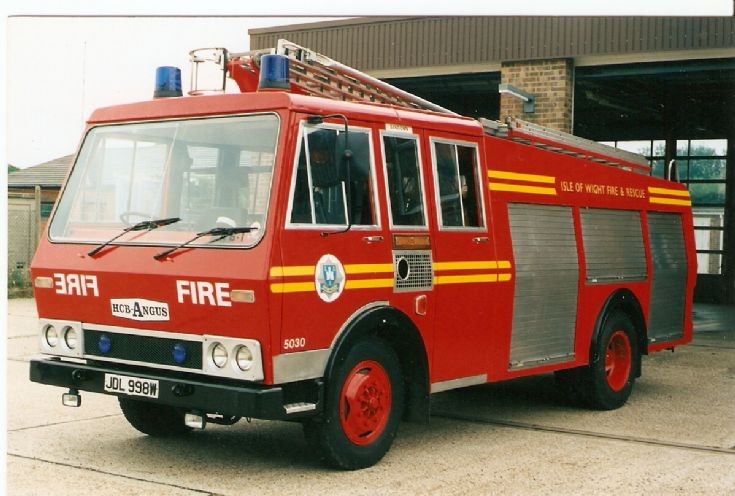 Fire Engines Photos - Isle Of Wight Fire Brigade Bedford TK