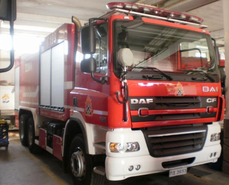 Fire Engines Photos - DAF 85.430 (6X4) FWater carrier