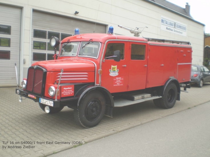 Fire Engines Photos - IFA S4000/1