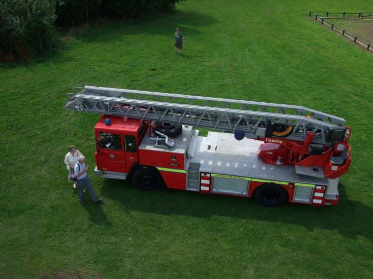 Fire Engines Photos - Dennis Camiva TL