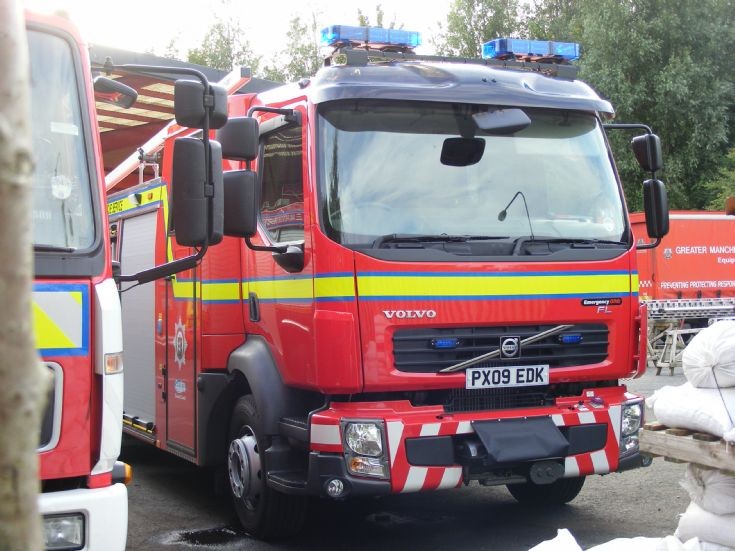 Fire Engines Photos - New Cumbria Volvo/Emergency One pump PX09 EDK