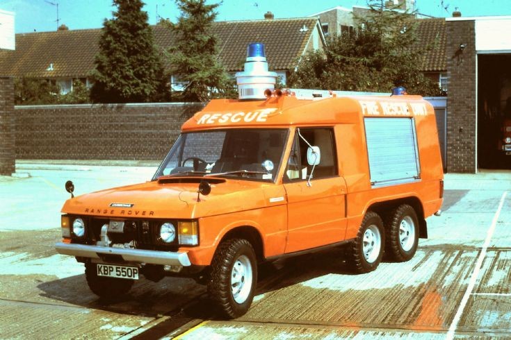 Fire Engines Photos - 1976 Rangerover Carmichael Rescue Tender.