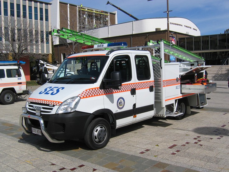 Fire Engines Photos - SES Iveco Storm & Flood Response, Canberra ACT