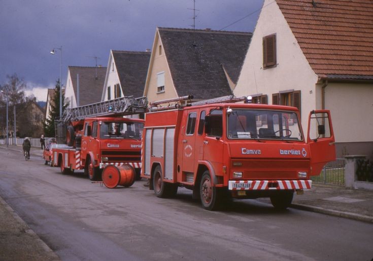 Fire Engines Photos - Sapeur Pompiers Colmar 68 Berliet TTL and pump