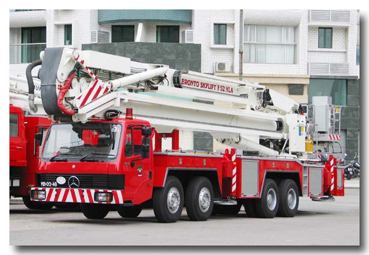 Mercedes Bronto Skylift