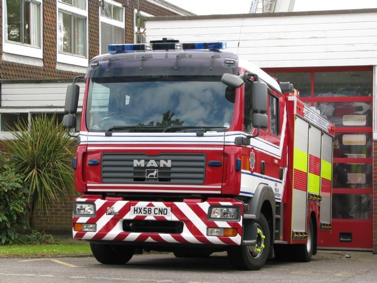 Fire Engines Photos - West Sussex MAN HX58 CNO