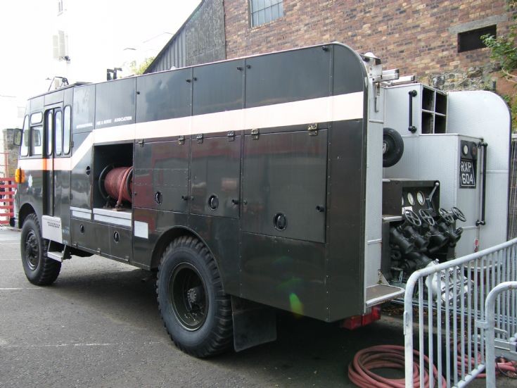 Fire Engines Photos - Green Goddess RXP604 at Kirkcaldy