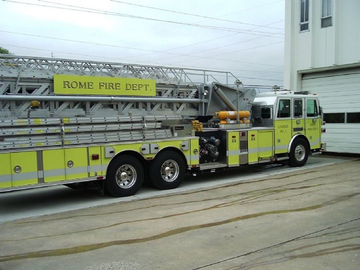 Fire Engines Photos - City of Rome Fire Department - Ladder
