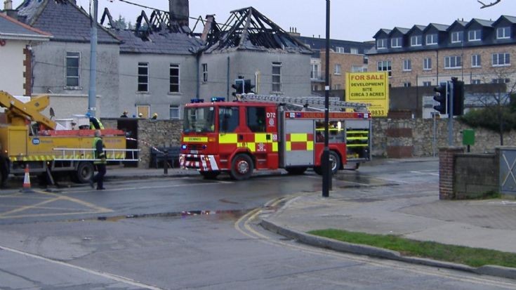 Fire Engines Photos - Dublin Fire Brigade Delta 72